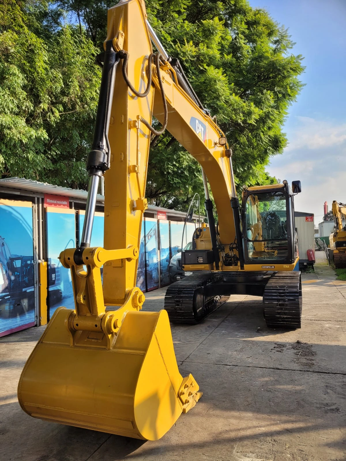 Renta de Excavadora 318D2L C/L | Tracsa Cat®